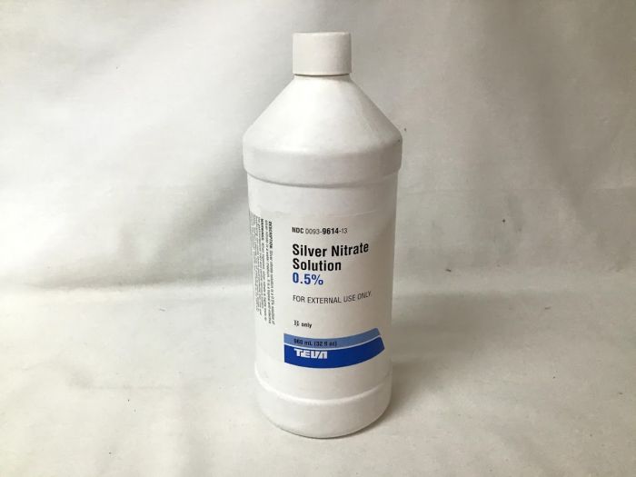 silver nitrate solution colour